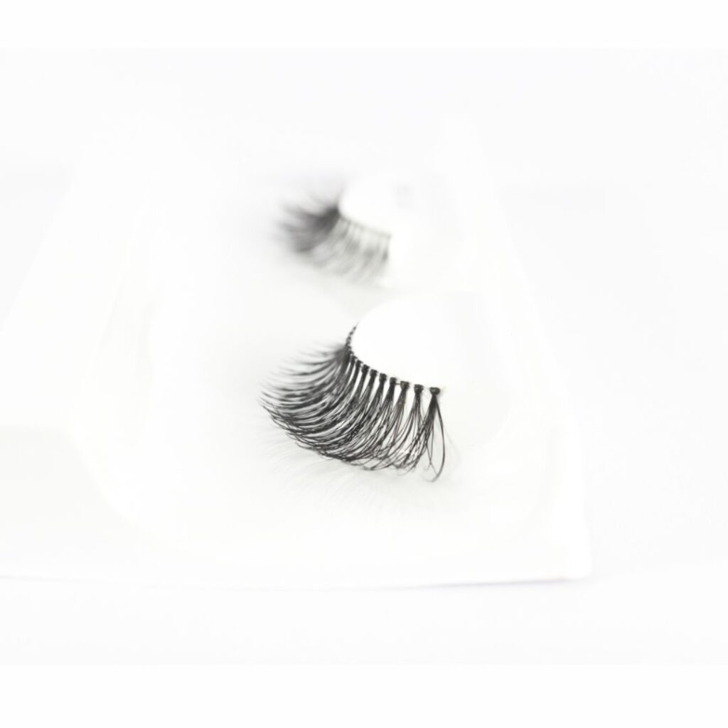 #1 Best Eyelashes Brand in India | Wink Lashes